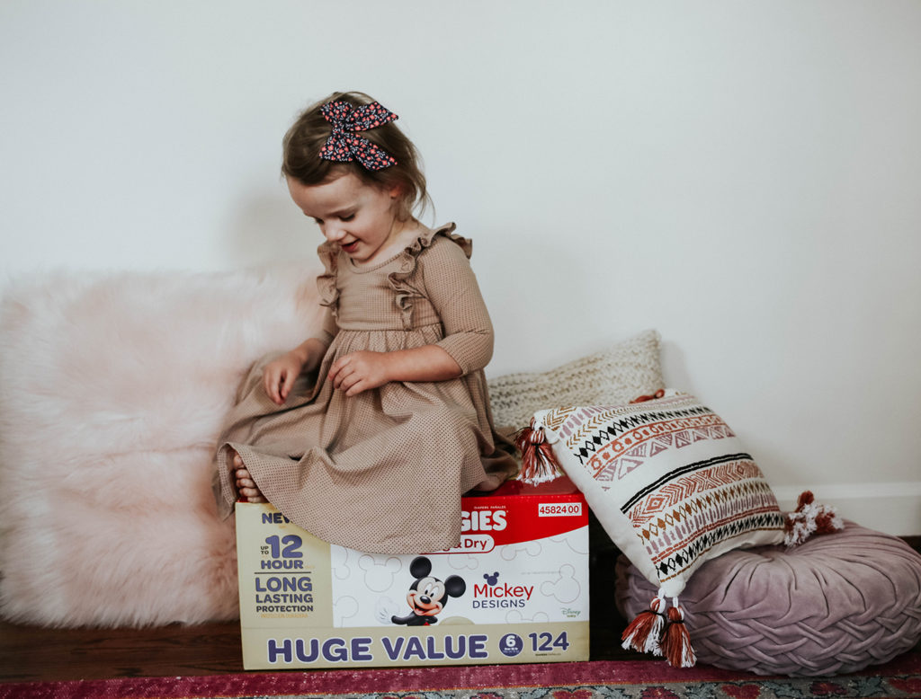5 PRACTICAL WAYS FOR TEACHING YOUR CHILDREN TO GIVE BACK